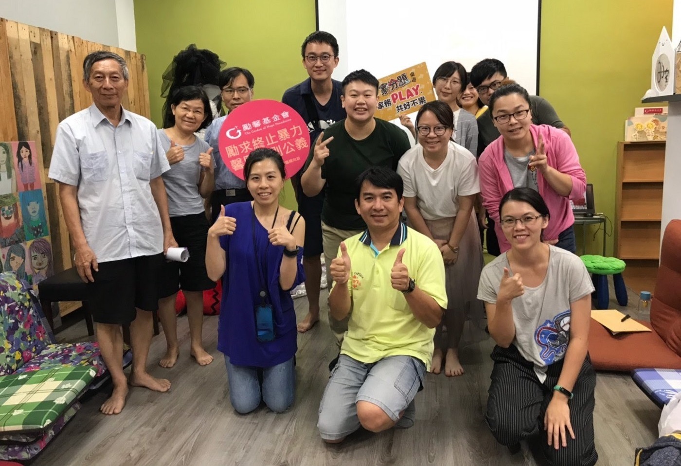 外交部NGO雙語網站 - 好男大革命 勵馨推男性情感教育